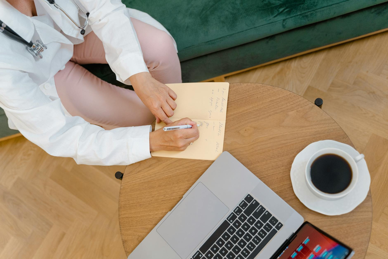 Melbourne psychiatrist's AI note-taking rule sharpens healthcare ...